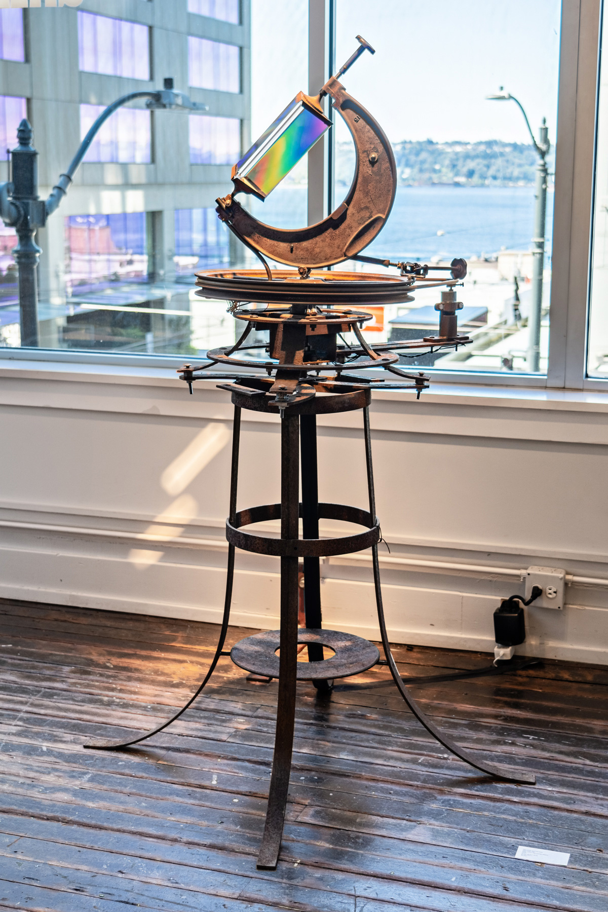 Artwork: SPECTRUM UNIT | 33311 - Traver Gallery